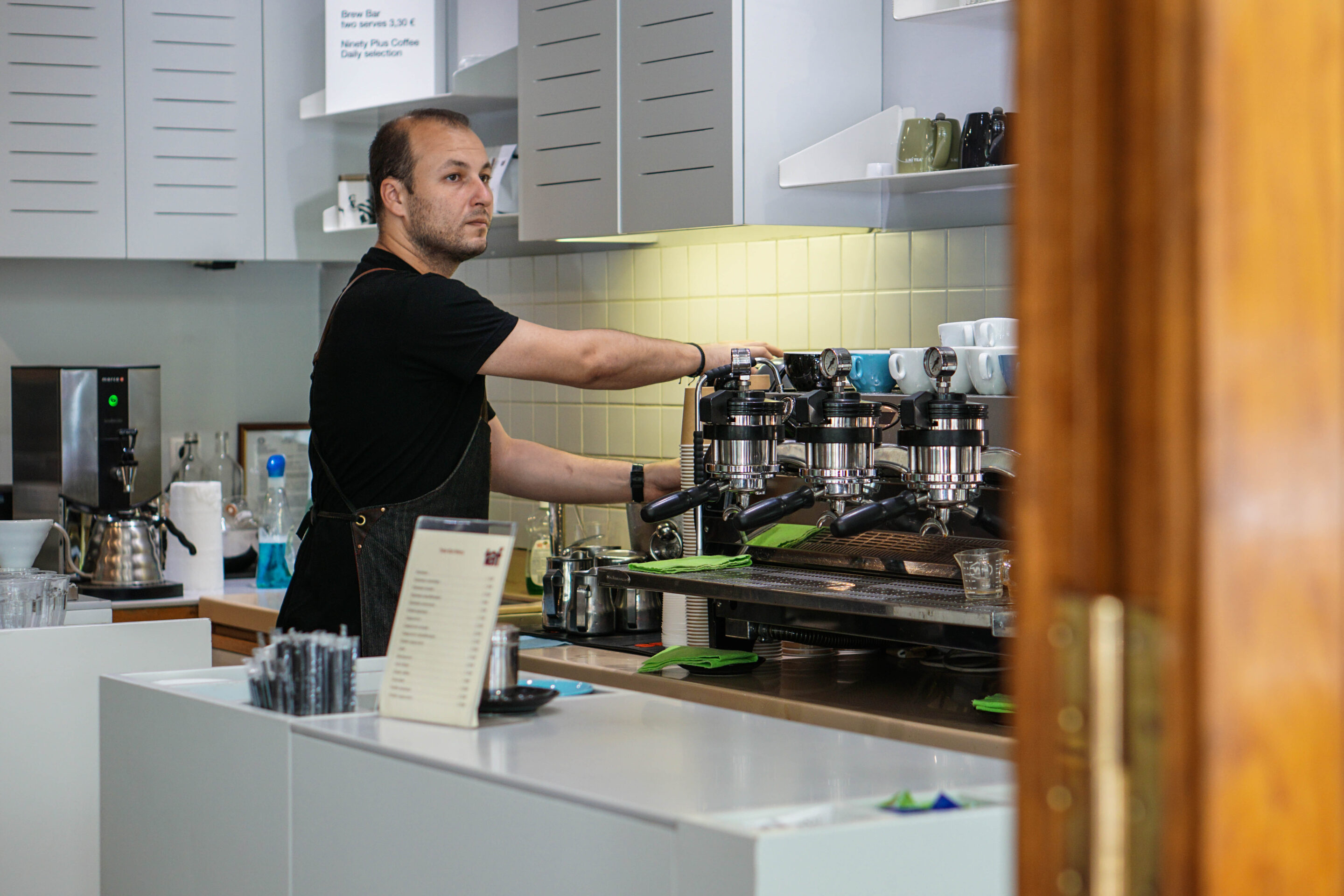 Taf Café HQ Athens | reviewed by The Coffeevine