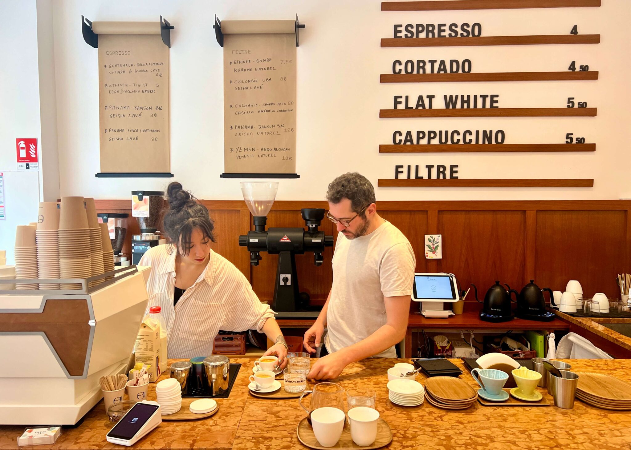 Kawa Boutique in Paris | reviewed by The Coffeevine